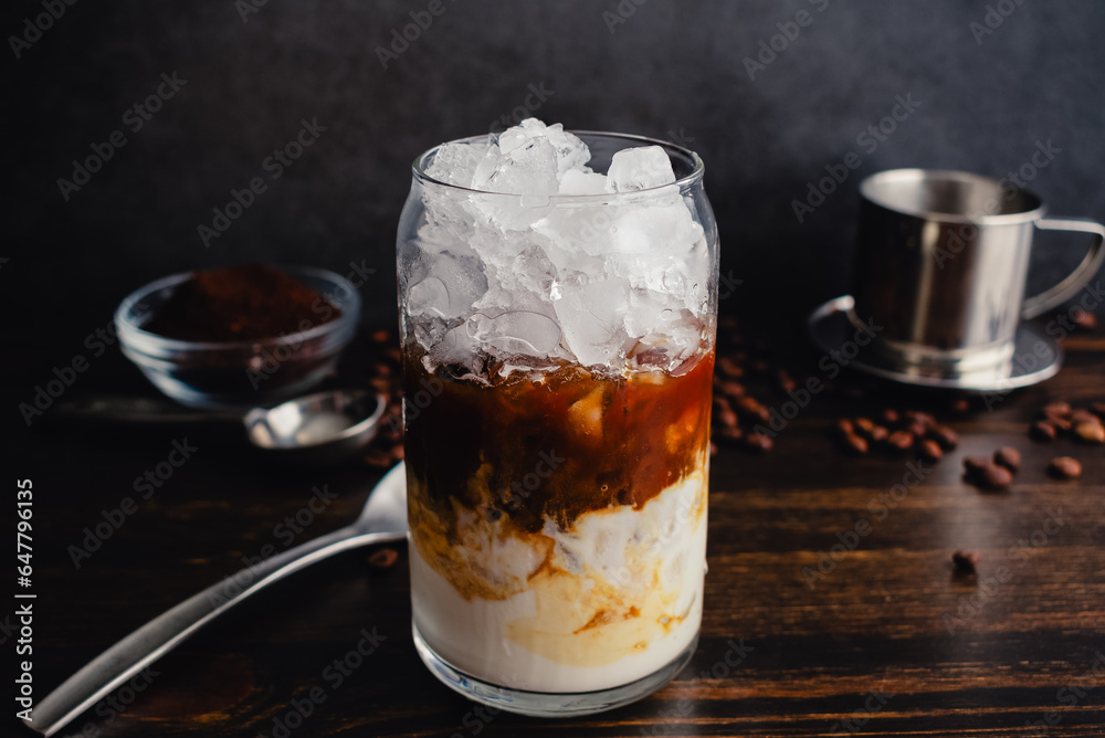 Unmixed Vietnamese Yogurt Coffee (Sua Chua Cafe or Cà Phê Sữa): Greek ...