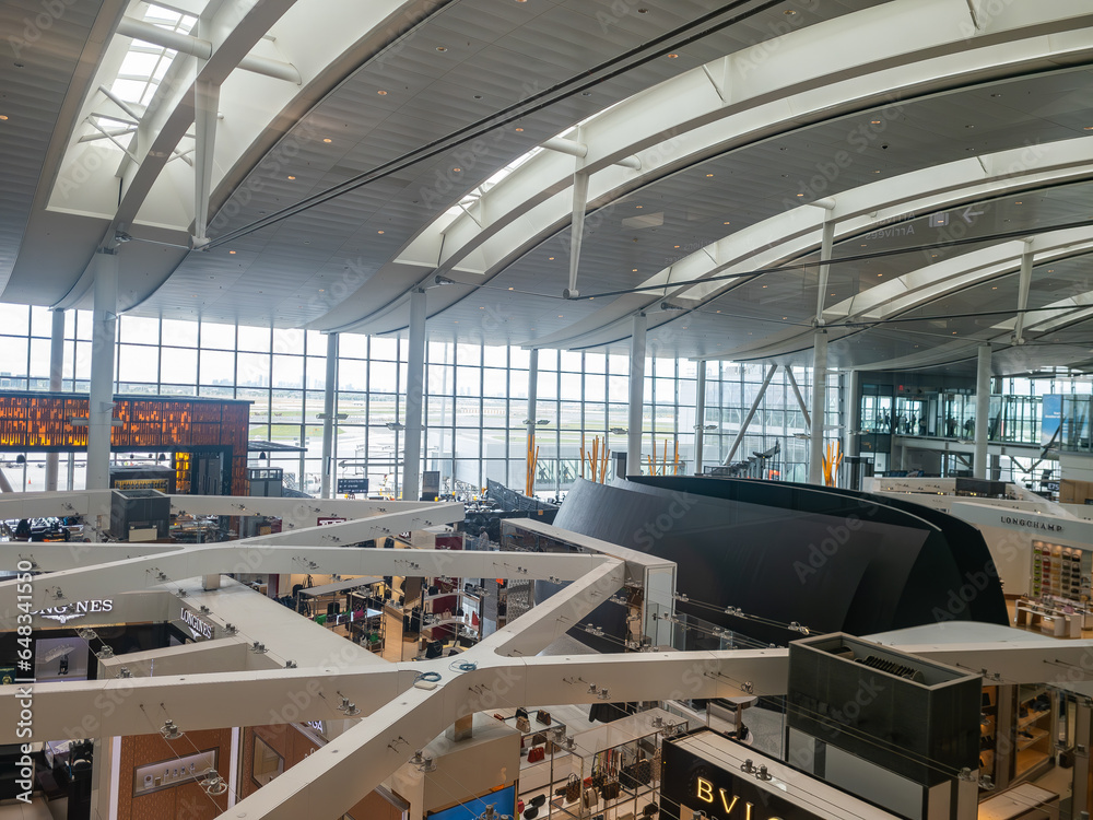 A view of the international terminal at Toronto Pearson International ...