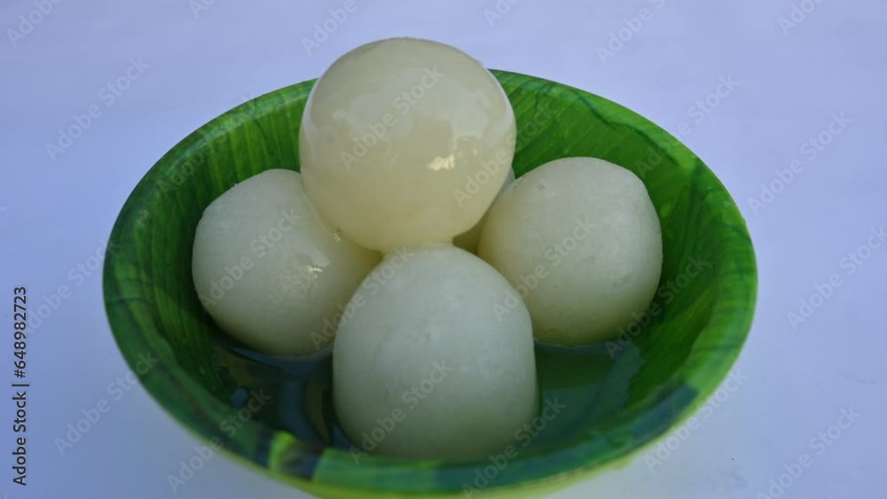 Indian Sweets Rasgulla. This sweet originated in West Bengal, India ...