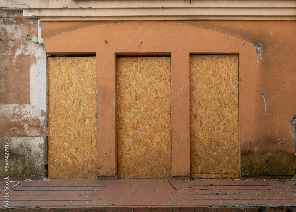 Abandoned Building with Boarded Up Windows, Old House Texture ...