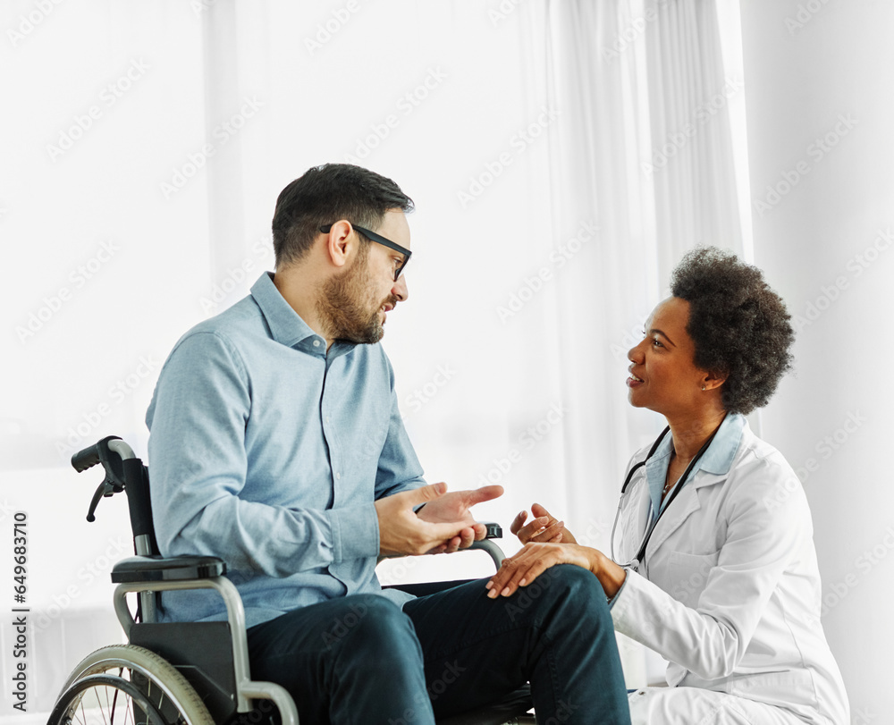 Foto de disability wheelchair doctor patient hospital medical disabled ...