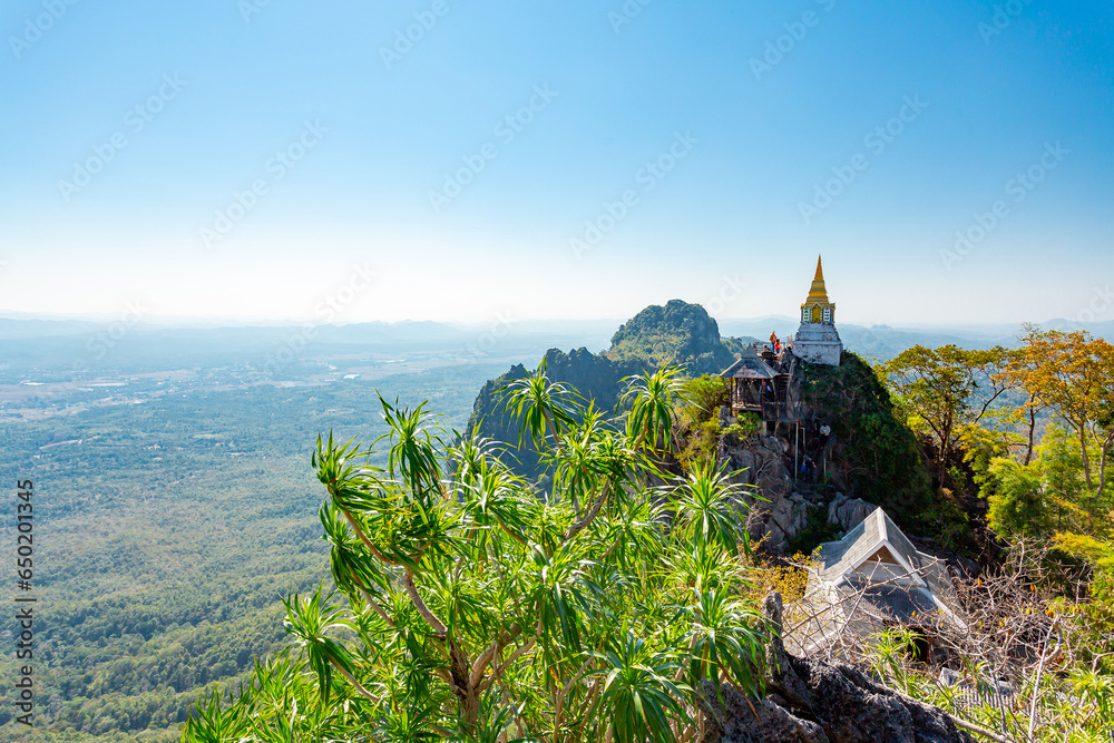 Wat Chaloem Phra Kiat Phrachomklao Rachanusorn in Lampang, Thailand ...