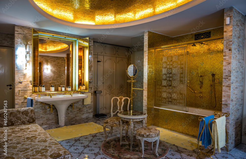 BUCHAREST, ROMANIA 2022: The Ceausescu Palace Spring Palace. house of ...