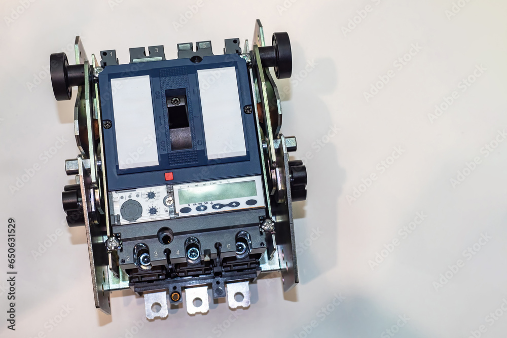 Foto de Electrical equipment. Automatic for electrical panel ...