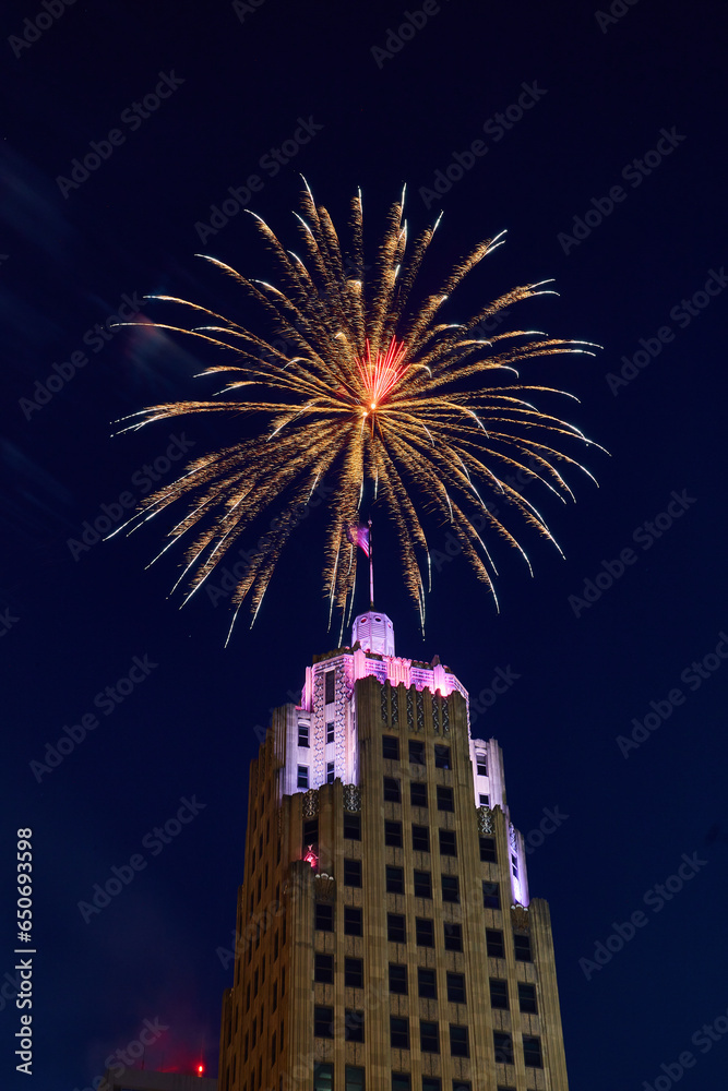 Downtown Fort Wayne Lincoln Tower with purple lights and golden 4th of ...