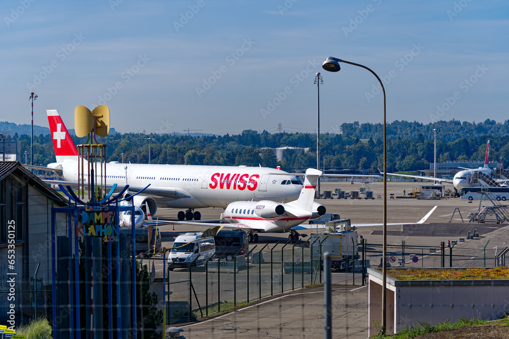 Swiss airplane Airbus A330-343 HB-JHM and private jet Gulfstream G650 ...