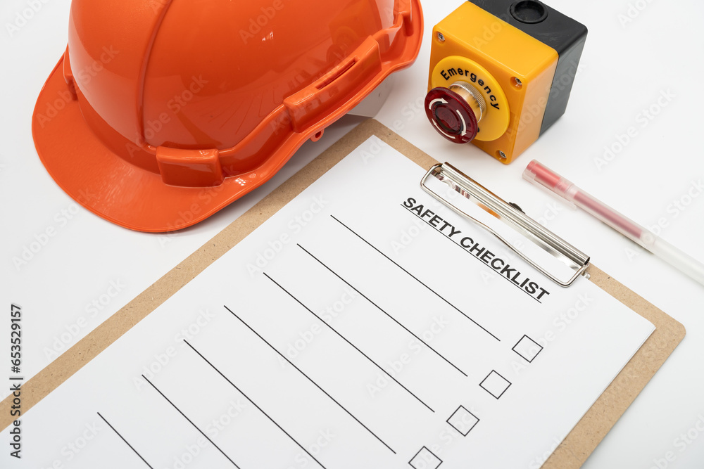 Zdjęcie Stock: Blank checklist paper during safety audit and risk ...