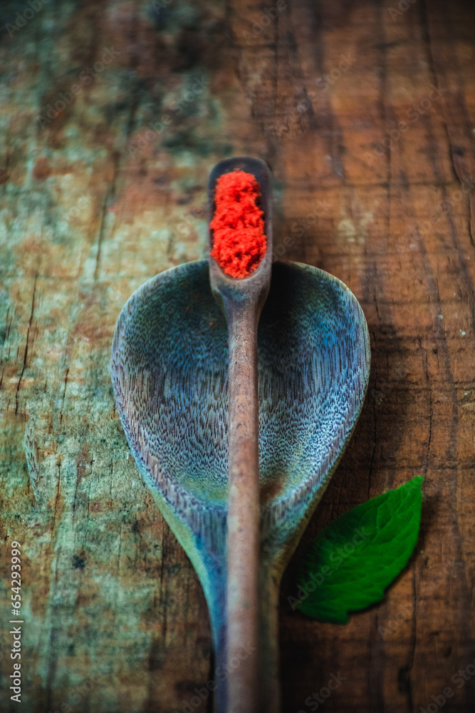 Urucum O urucum é uma fruta extremamente popular e que vem sendo ...