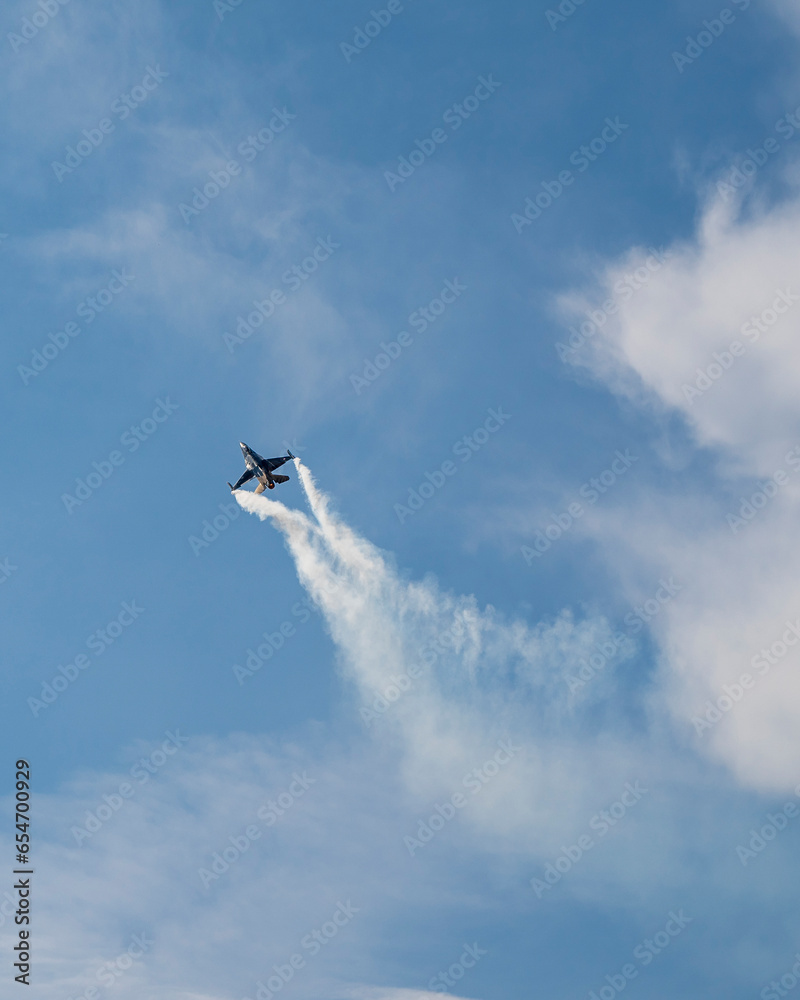 Turkish Air Force F-16 fighter jet air show performance in Cigli Air ...
