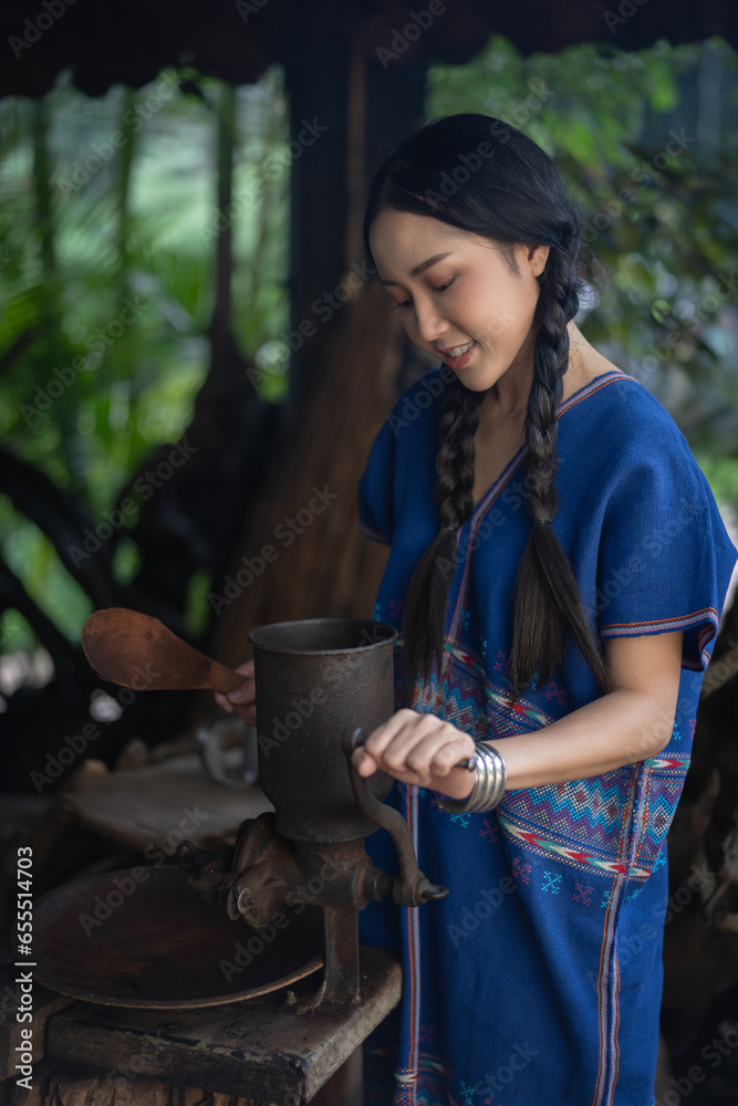 Asian traveler girls in Karen women dress in traditional clothing ...