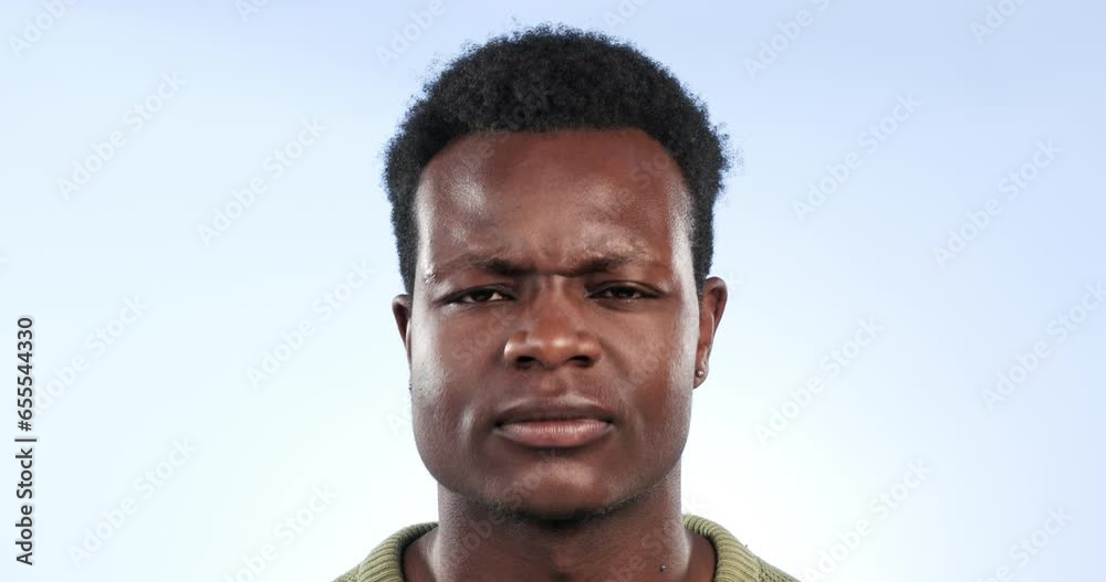Vidéo Stock Black man, confused and angry face closeup with doubt ...
