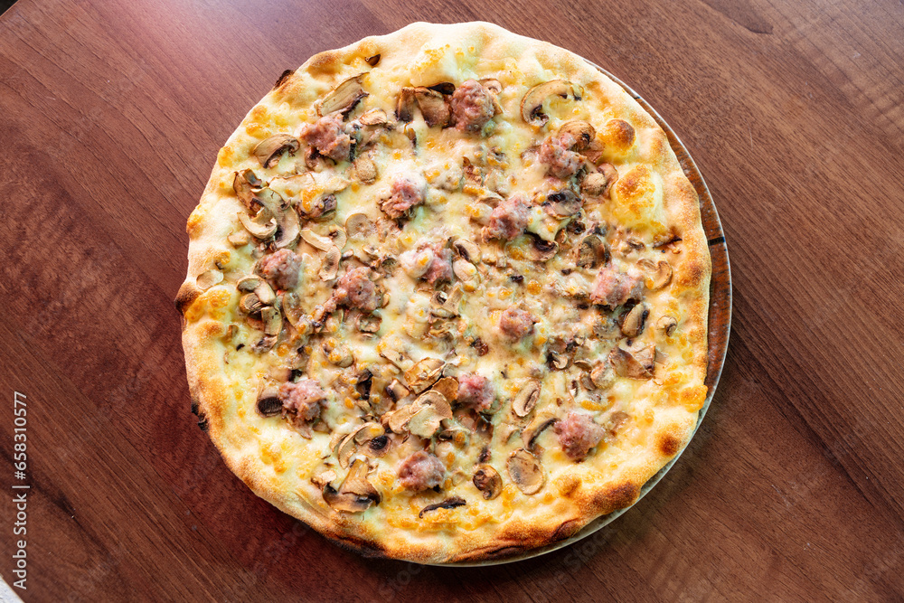 pizza, boscaiola, pizza, salsiccia, funghi, porcini, mozzarella ...