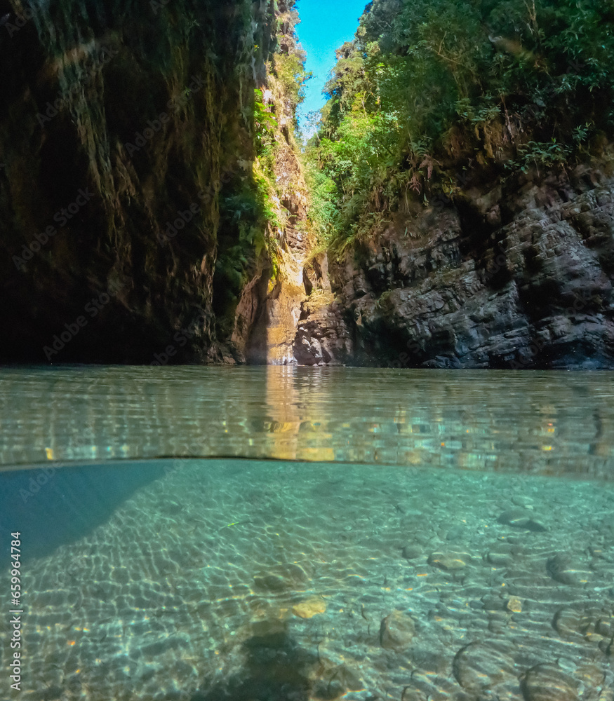 cañon de tablas monte cochabamba, paisaje paradisiaco de un cañon en la ...