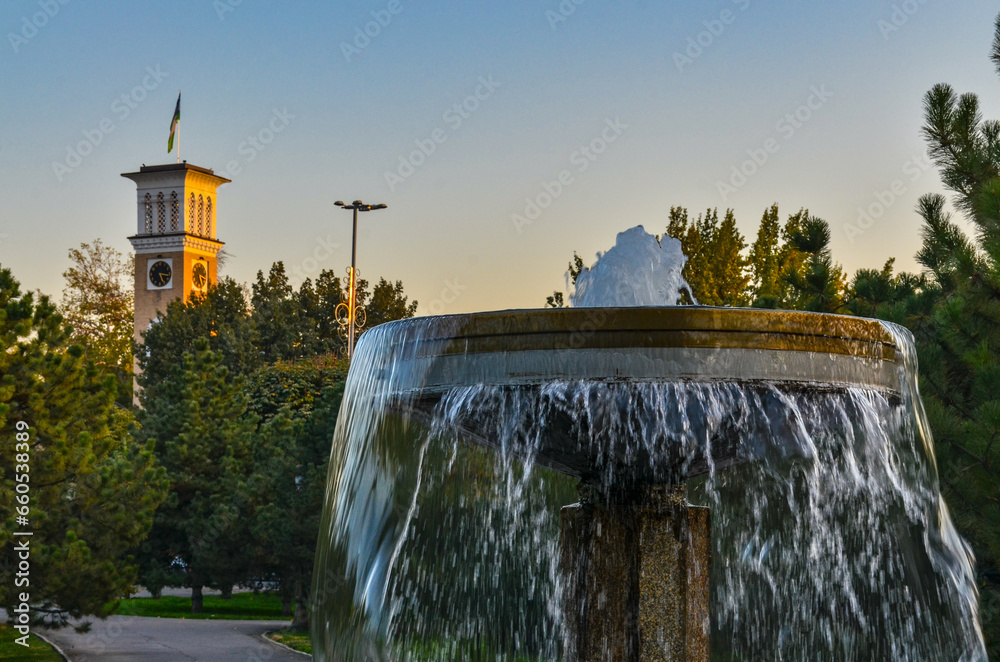 Tashkent chimes tower and fountain on Amir Temur Square (Tashkent ...