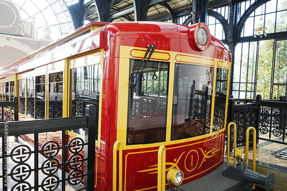 Train at Fansipan, Muong Hoa Station in Sapa, Vietnam - ベトナム サパ ムオンホア駅 ...