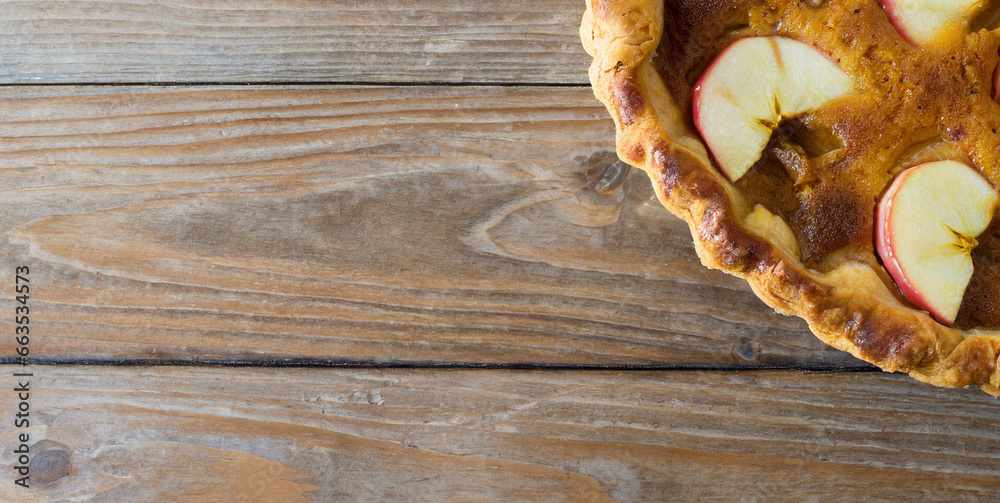 homemade autumn apple pie corner border top view table scene over a ...