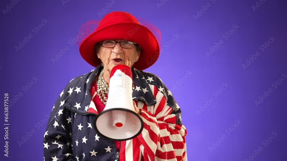 Vidéo Stock Portrait of funny toothless old elderly senior crazy ...