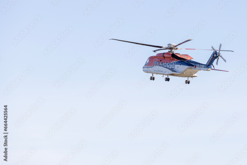 CHC Helikopter Service,Sikorsky S-92A LN-OQO landing at Bronnoysund ...