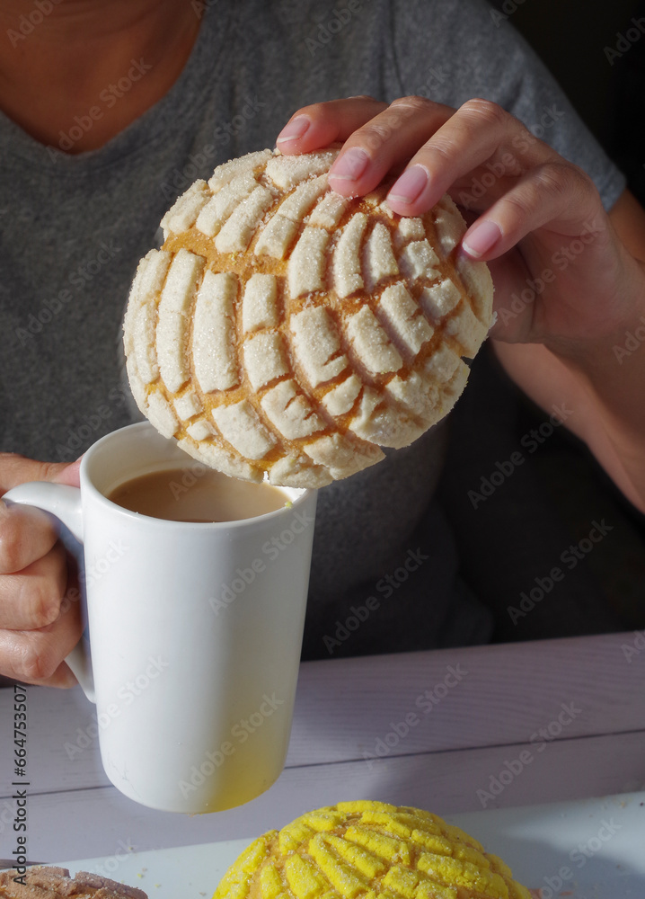 Hands of Mexican Hispanic woman. Concept of taking food with hands or ...