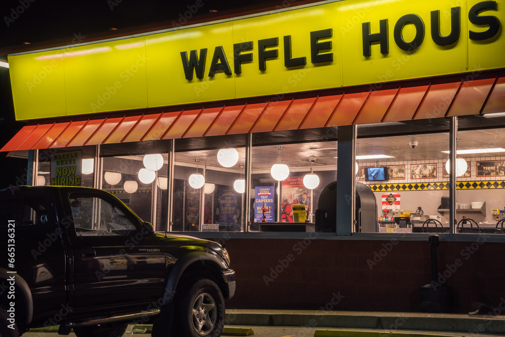 Calvert City, KY, US-December 2, 2021 : Waffle House exterior at night ...