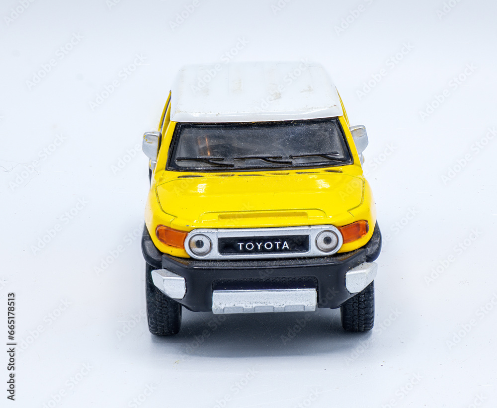 October 10, 2023 diecast car Toyota FJ Cruiser Collectible toy model ...