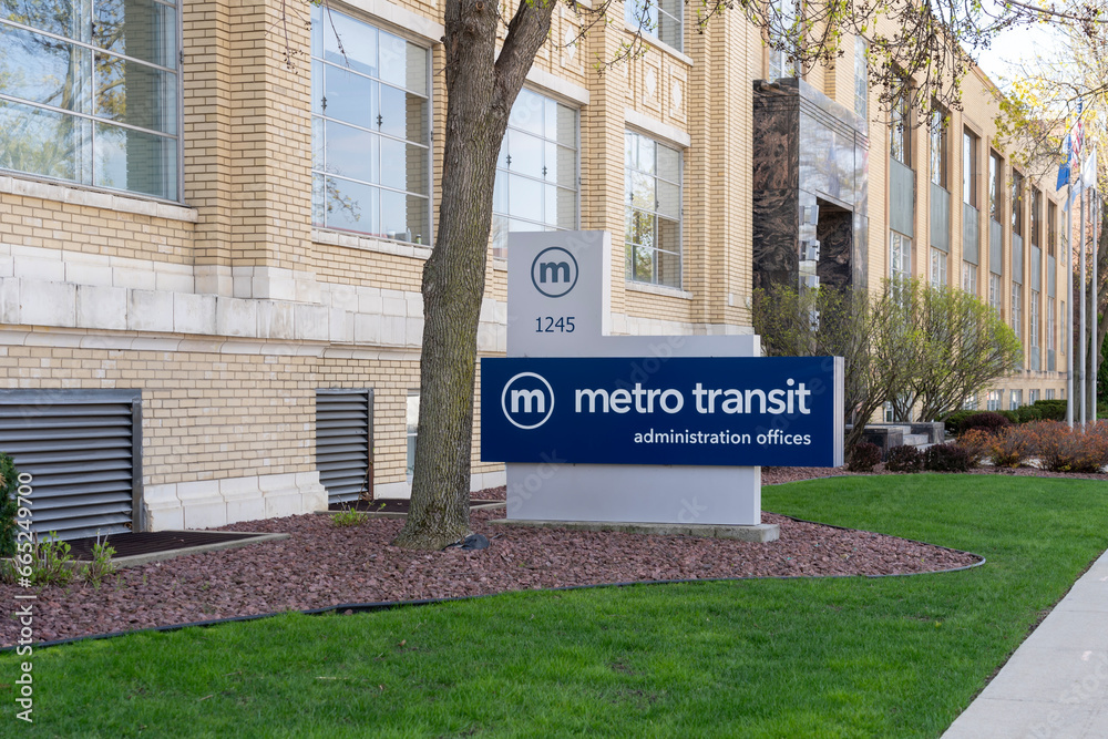 Metro Transit Operations administration office on E Washington Ave in ...