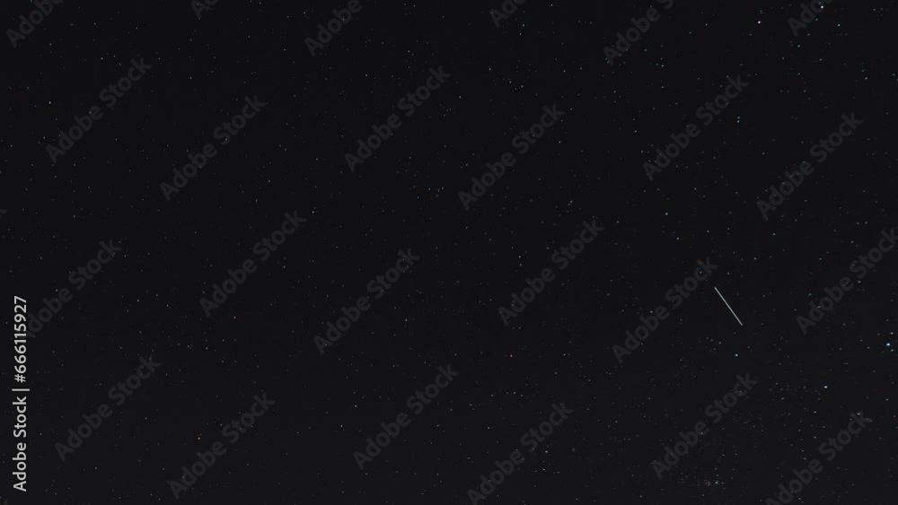 Vidéo Stock Timelapse of the starry night sky with very subtle northern ...