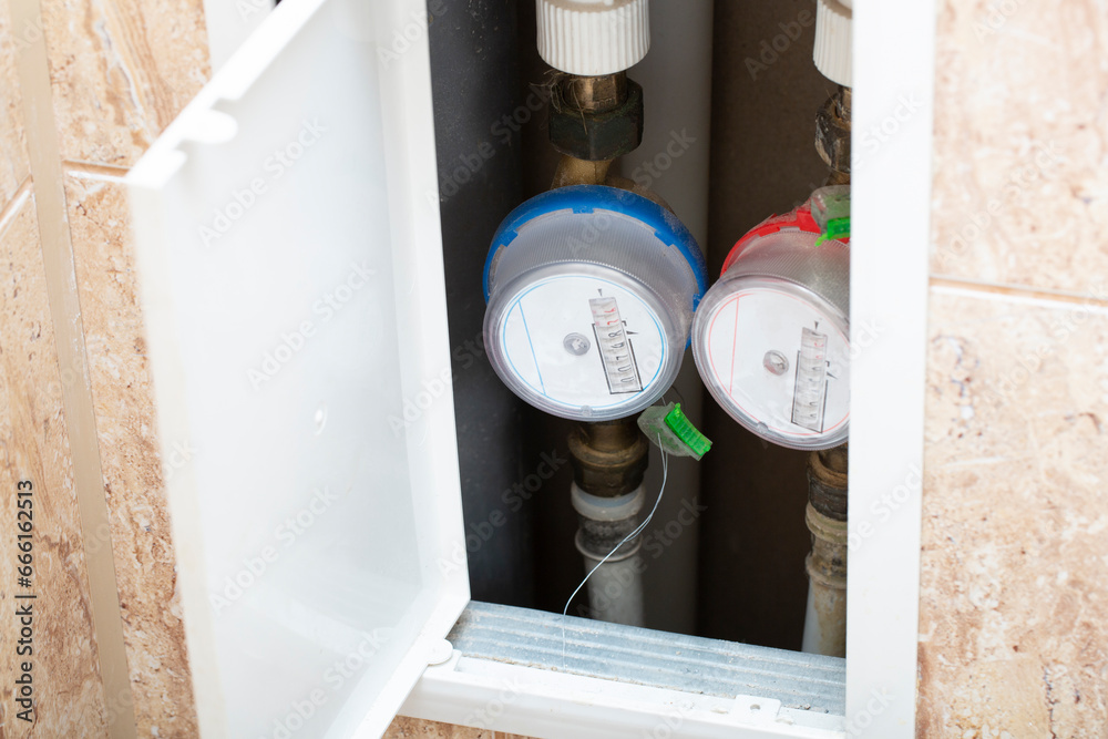 Installation of a meter for cold and hot water. Replacement of water ...