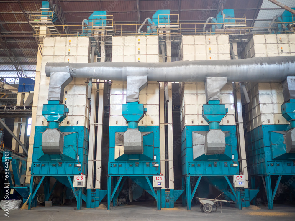 Straight view of paddy drying unit. Agricultural product processing ...
