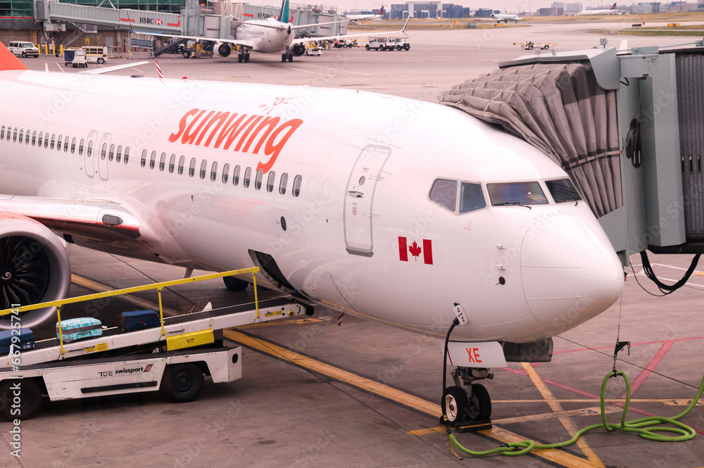 Stockfoto Montreal, Quebec, Canada - 07 04 2022 : Boeing 737 MAX 8 jet ...