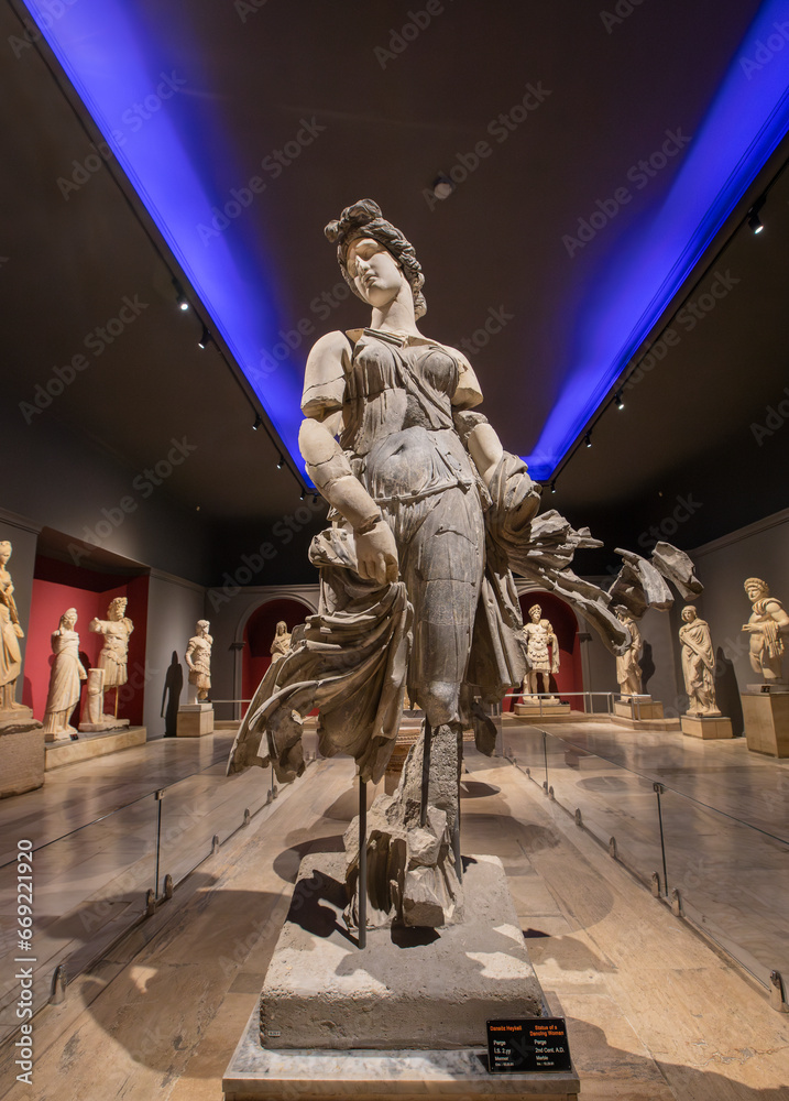 24 Ekim 2023 , Antalya, Turkey: Majestic Greek antique statue of ...