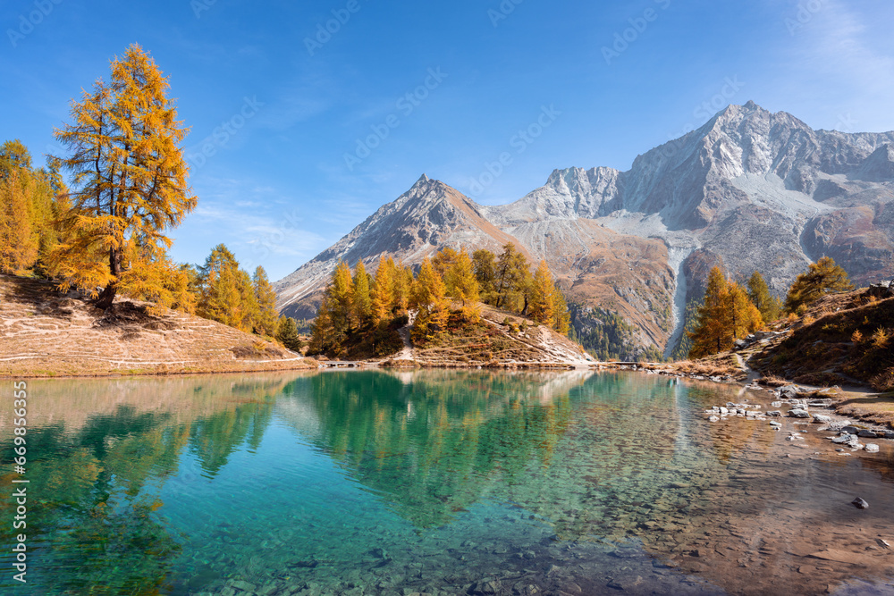 Lac Bleu in Arolla, Switzerland.Le Lac Bleu d'Arolla | Val d'herens ...