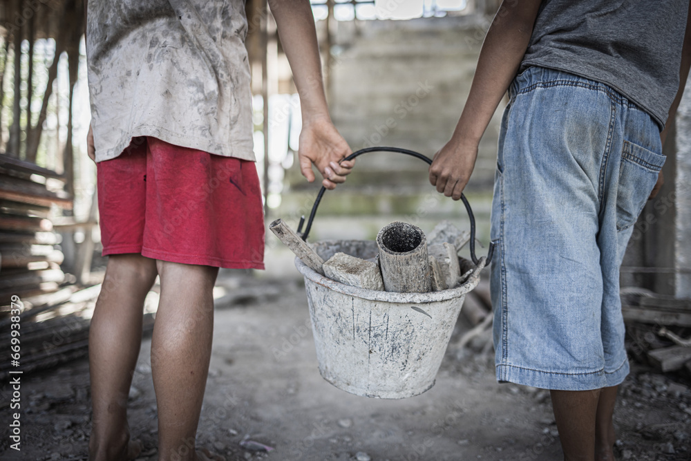 Poor children forced to do construction work, child labor, abuse To the ...