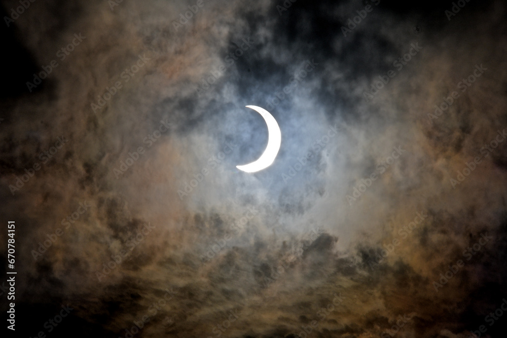 October 14 2023 Partial Eclipse and diffraction corona in clouds 400 ...