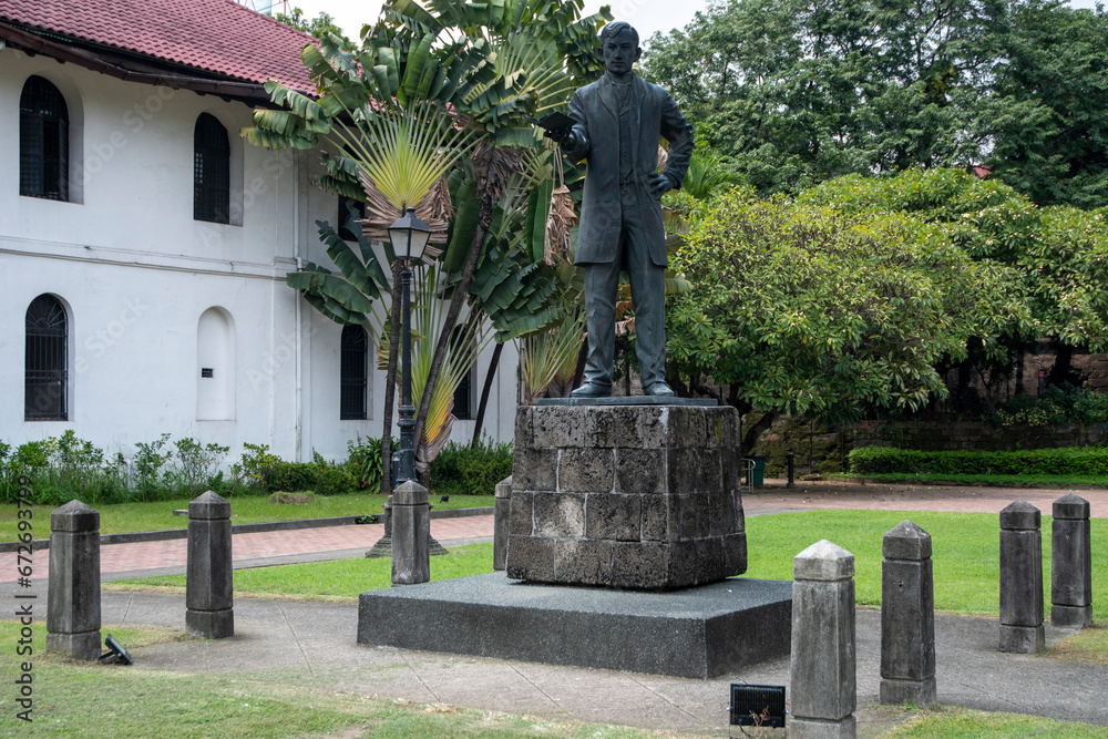 Jose Rizal statue in Fort Santiago Intramuros, Manila, Philippines ...