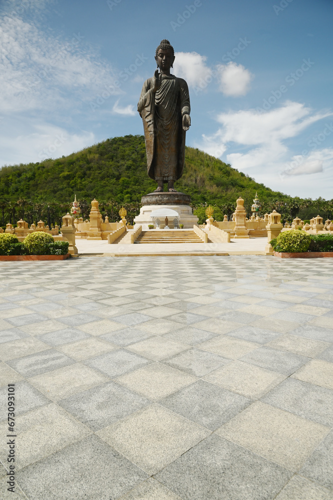 Thipsukontharam temple houses the Buddha Maha Metta Prachathai ...