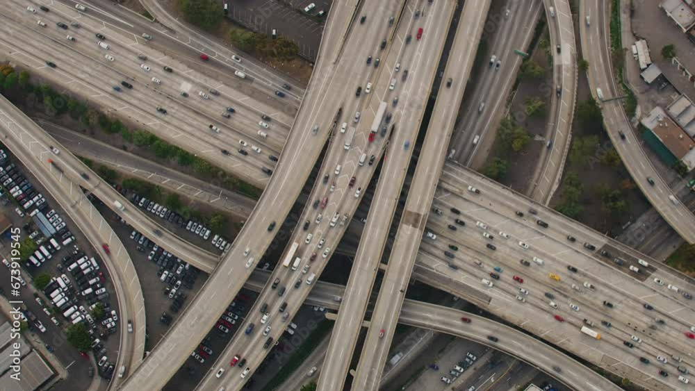 Vídeo do Stock: Famous Freeway interchange in Downtown Los Angeles ...