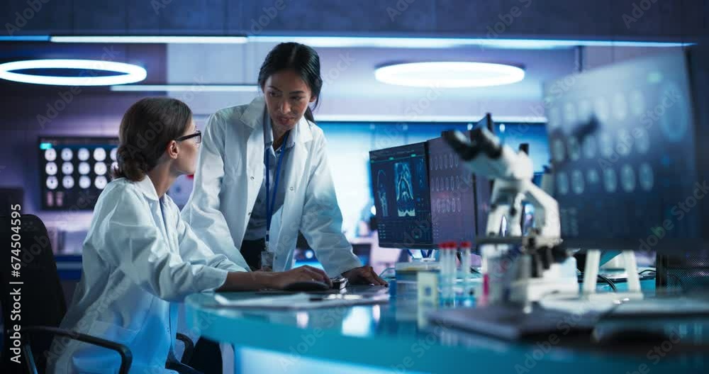 Medical Hospital Research Laboratory: Caucasian And Asian Female ...