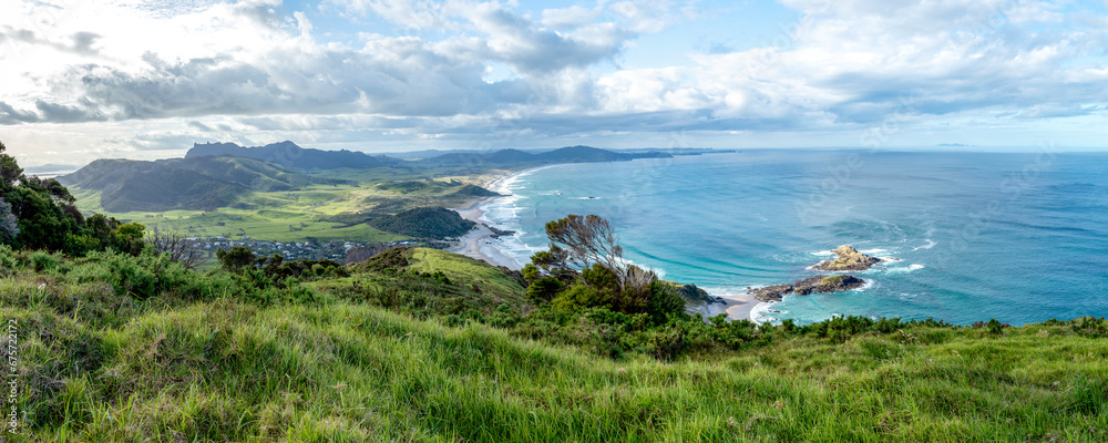 Whangarei Heads: Busby Head Track Trail with View on Mount Manaia ...