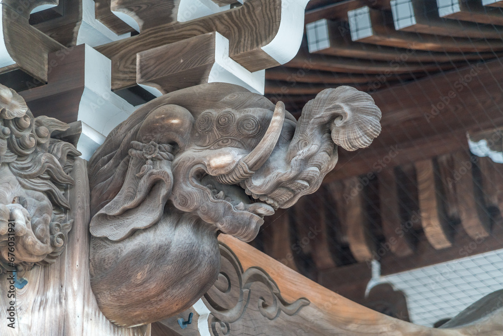Baku or zoubana Tapir Nosing carved guardians of Hongaku-ji Temple ...