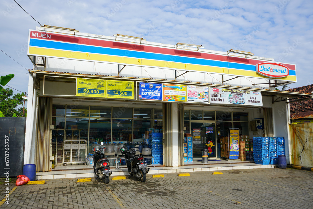Indomarco Prismatama or Indomaret (short for Indonesia Market Retail ...