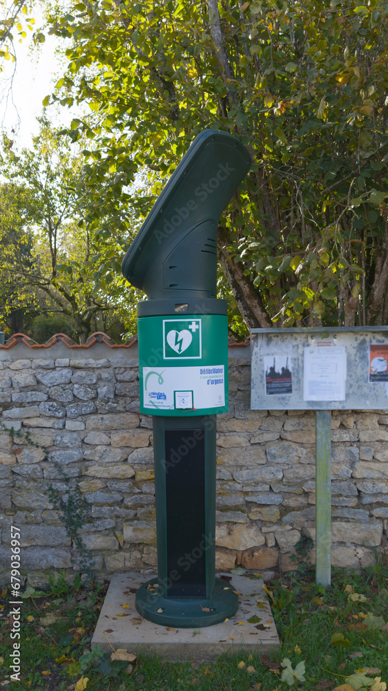 DAE SODIAC specialist in automatic external cardiac defibrillator logo ...