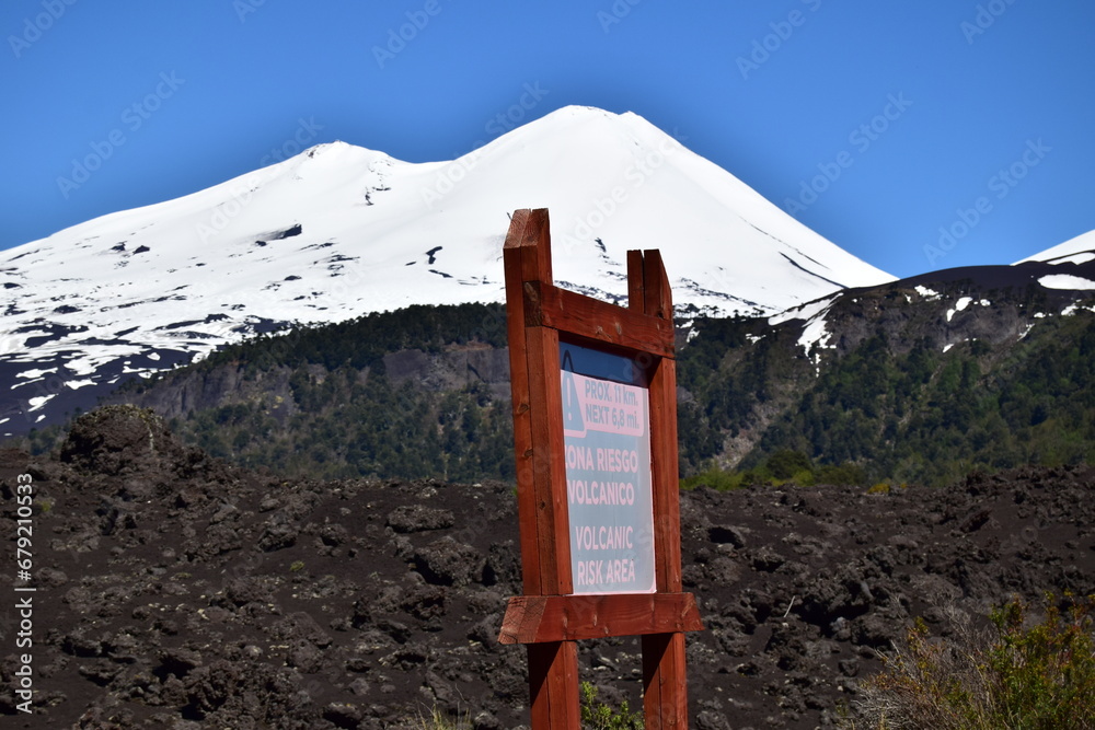 National Park Conguillio in Chile: a paradise of lagoons, araucarias ...