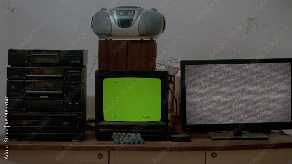 Vintage Electronics Green Screen VHS TV Time Code Old House Zoom In ...