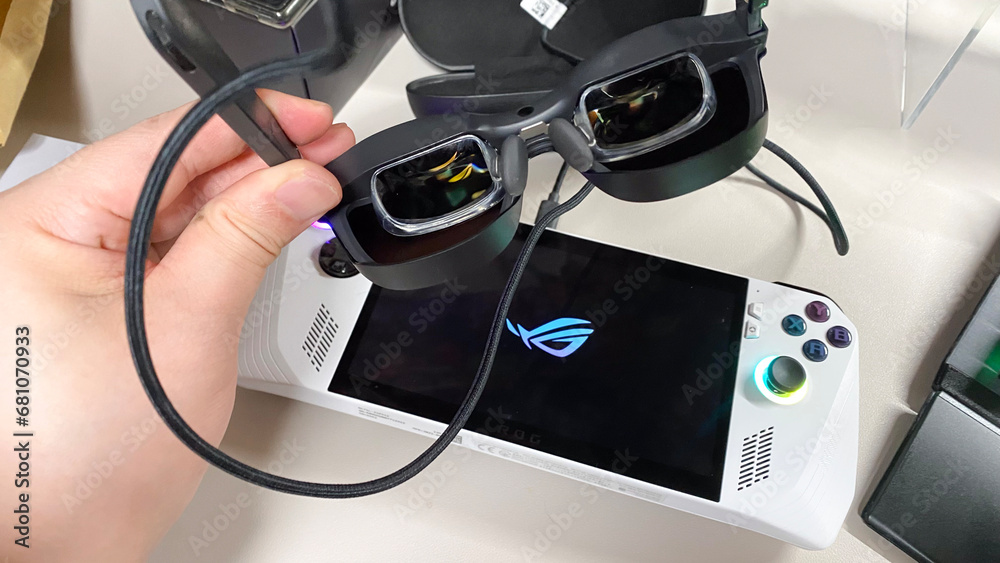 XReal Air 2 AR Glasses & ASUS ROG Gaming Device: The Future of ...
