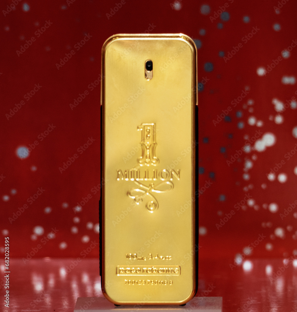 EDT perfume spray 1 Million by Paco Rabanne in an elegant gold bar ...