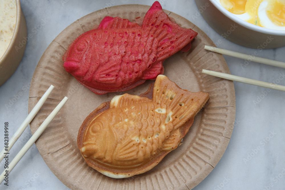 Bungeoppang, bungeo-ppang (Korean Fish Shaped Pastry), popular snack ...