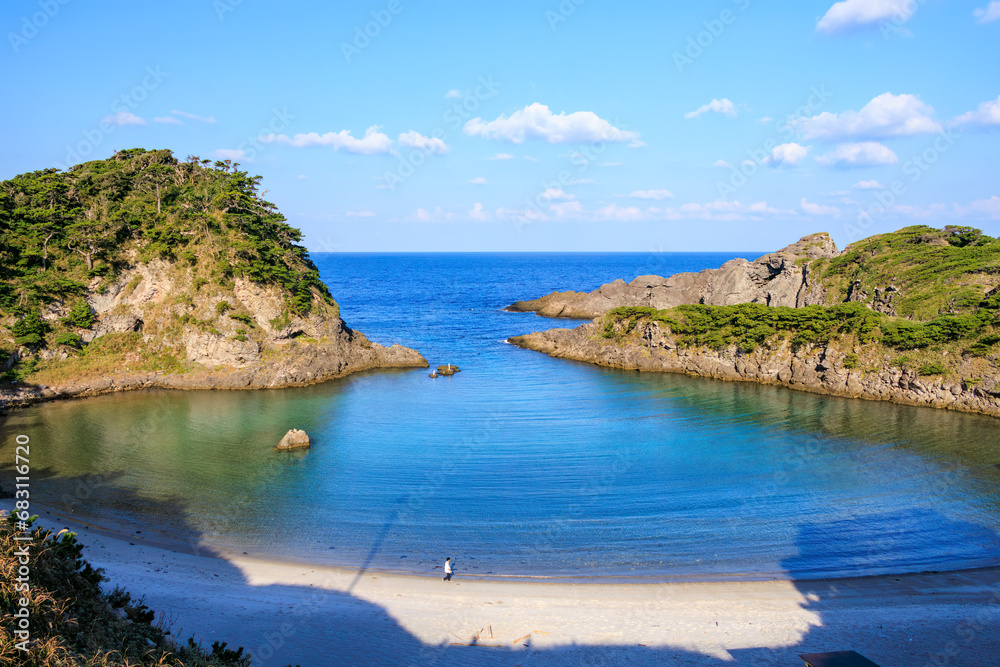 式根島の美しい泊海水浴場。 東京都伊豆諸島式根島にて。 2023年11月1日〜5日撮影。 水中写真。 The beautiful Tomari ...