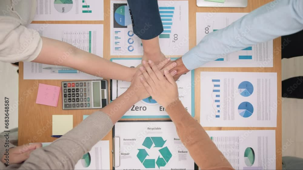 Vidéo Stock Save the earth planet climate change social ESG office net ...