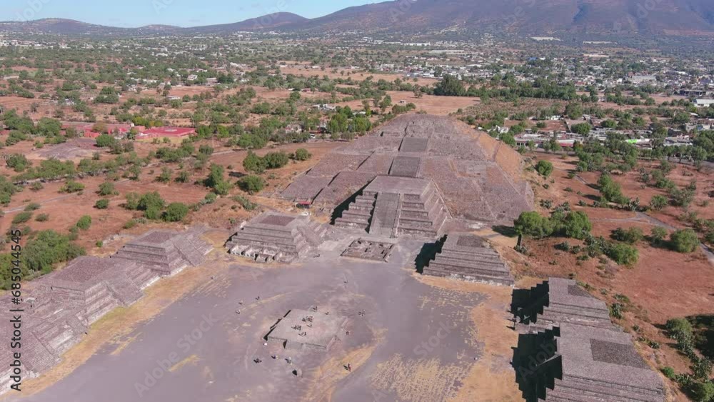 Teotihuacan, Mexico: Aerial view of Pyramid of the Moon (Pirámide de la ...